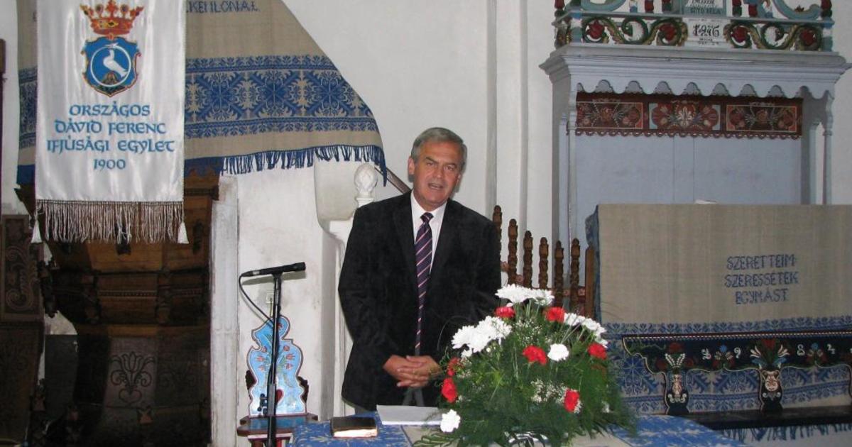 „Vallani és vállalni” | Demokrata