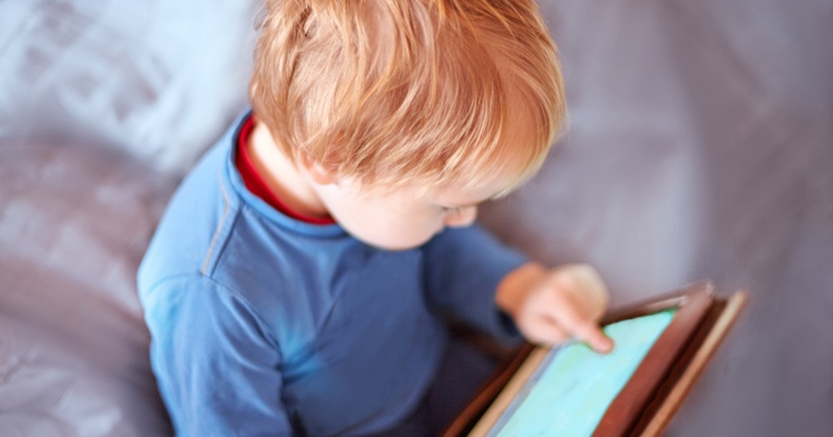 Veszélyes a digitális képernyő a gyerekek fejlődésére | Demokrata