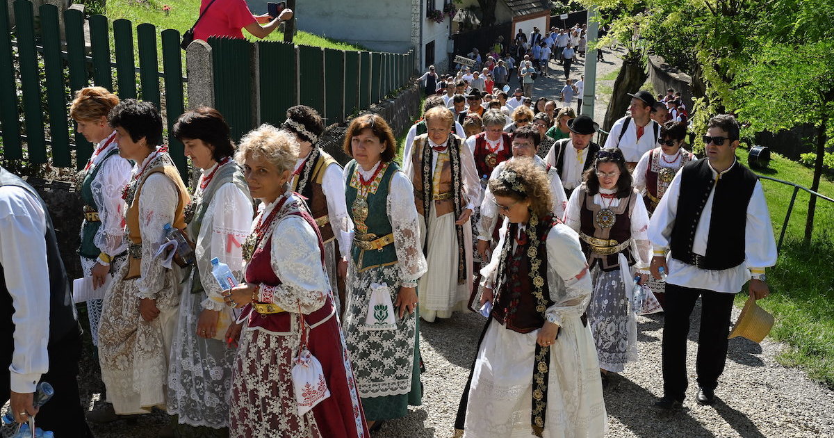 Barcasági és királyföldi csángó-magyarok zarándoklata | Demokrata