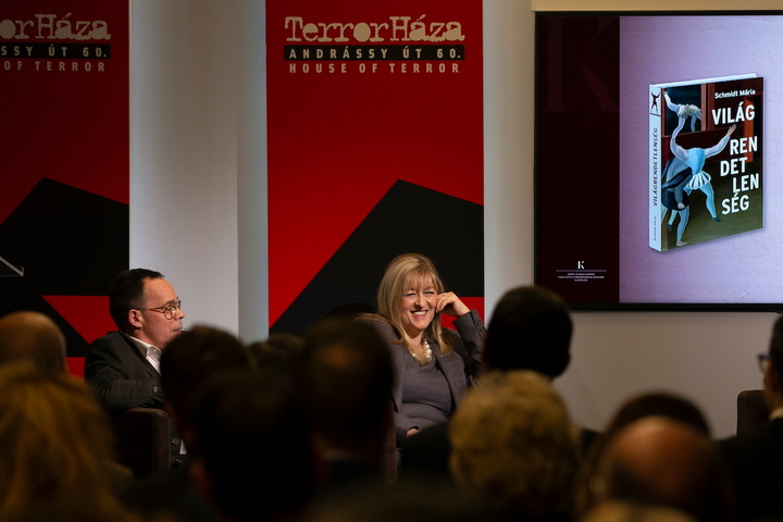 Schmidt Mária: Ahol nem mernek kérdéseket feltenni, ott nincs szabadság ...