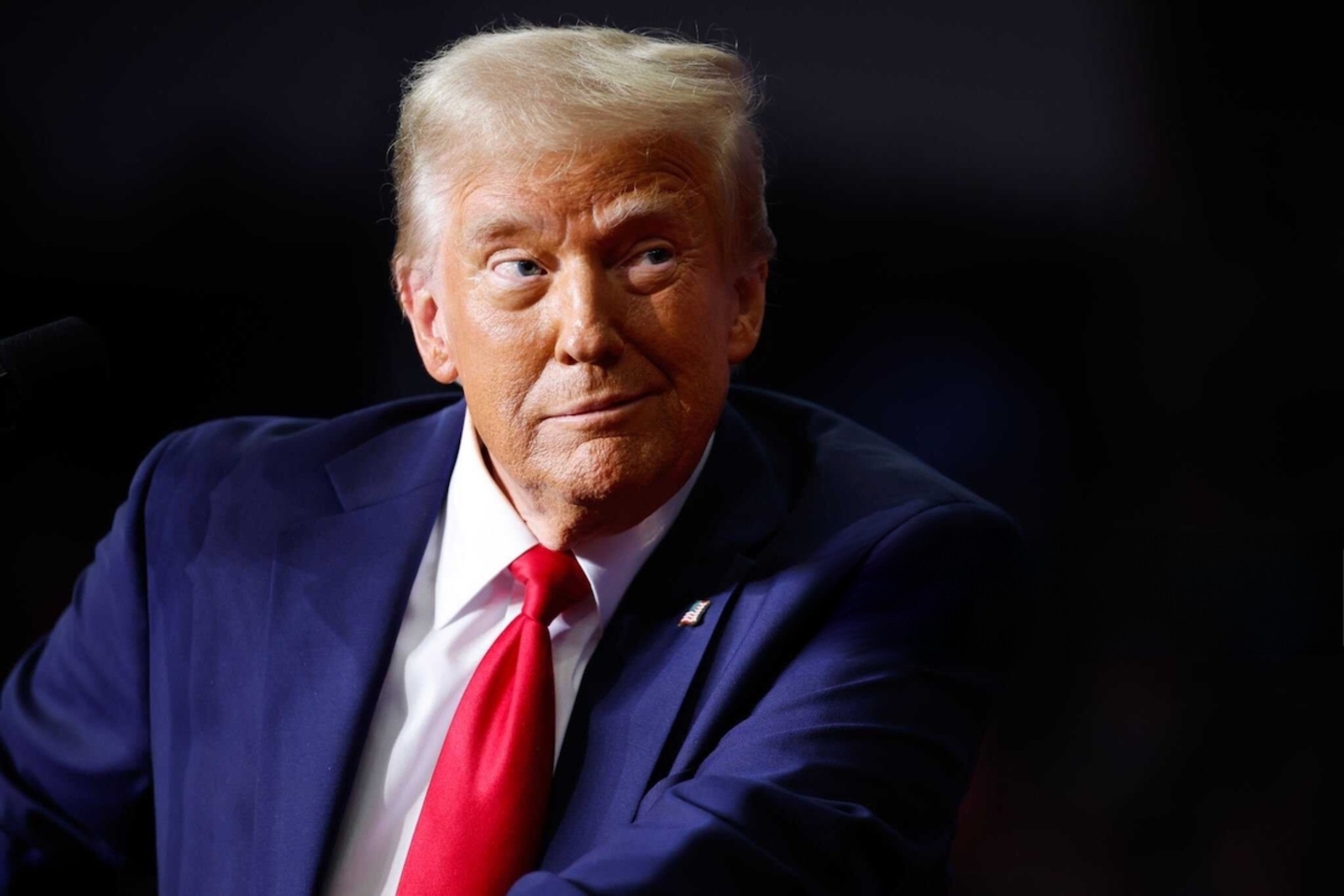 Donald Trump összezavarta a világot | Demokrata