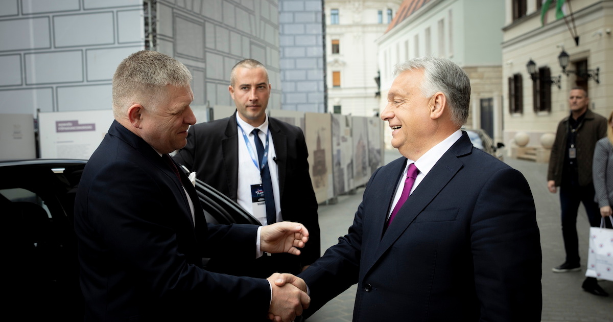 Orbán Viktor Robert Ficót fogadta, együtt utasították el Brüsszel ...