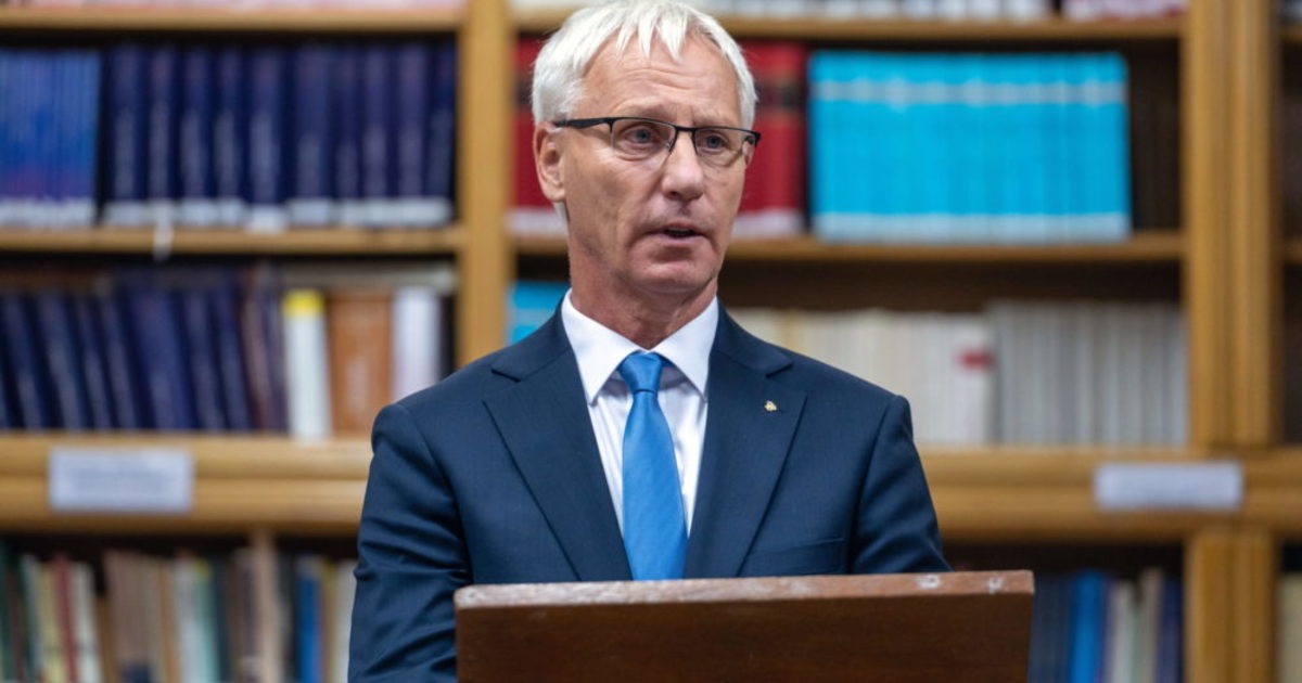 Soltész Miklós: Sok-sok pap és szerzetes mutatja az élet példáját ...