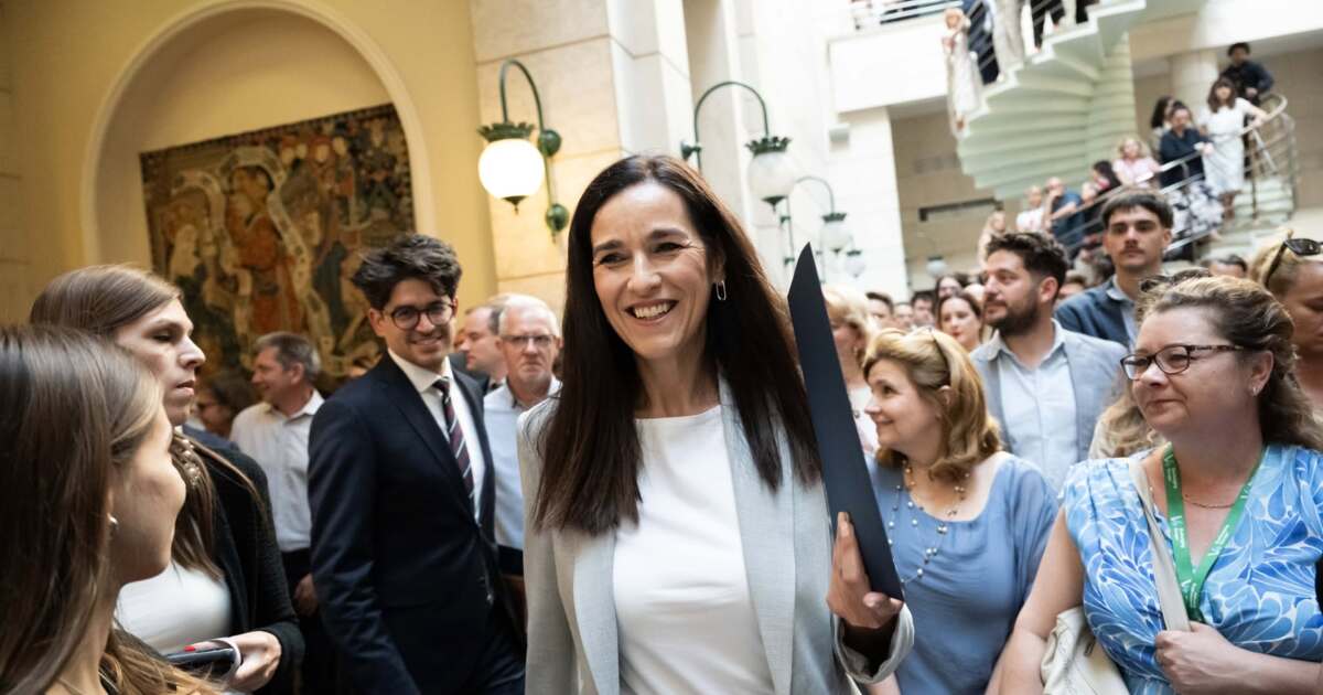 Légiriadó a Baltikumban, Orbán Anita pedig Coelho szintű posztokat ...